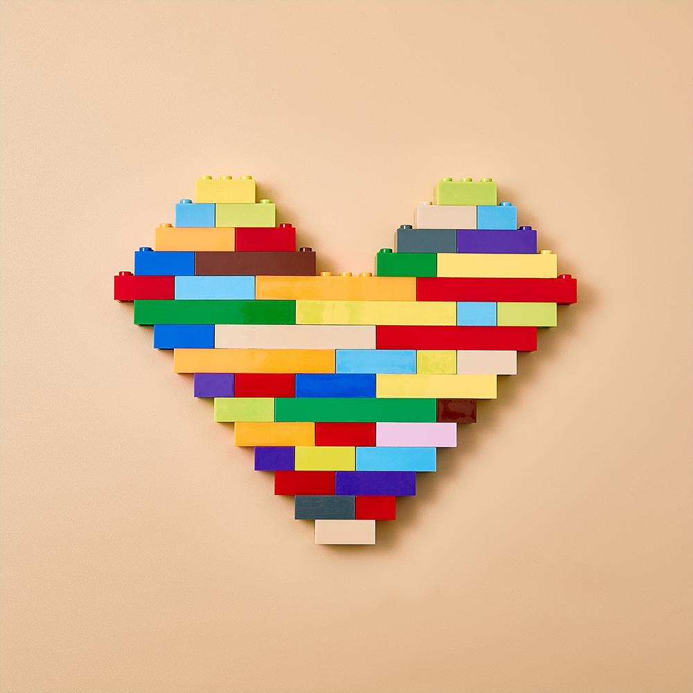 Custom Colorful Heart Shaped Building Blocks - Dropship | MadeMine ...