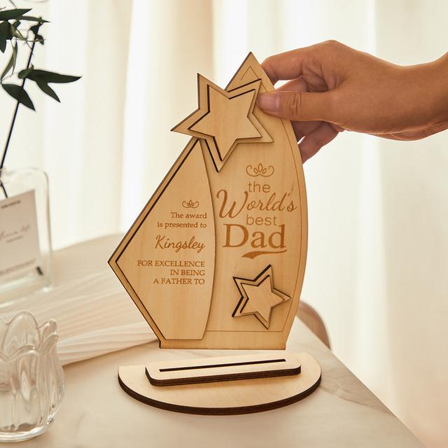 Custom Engraved Trophy The World's Best Dad Wooden Plaque Father's Day ...